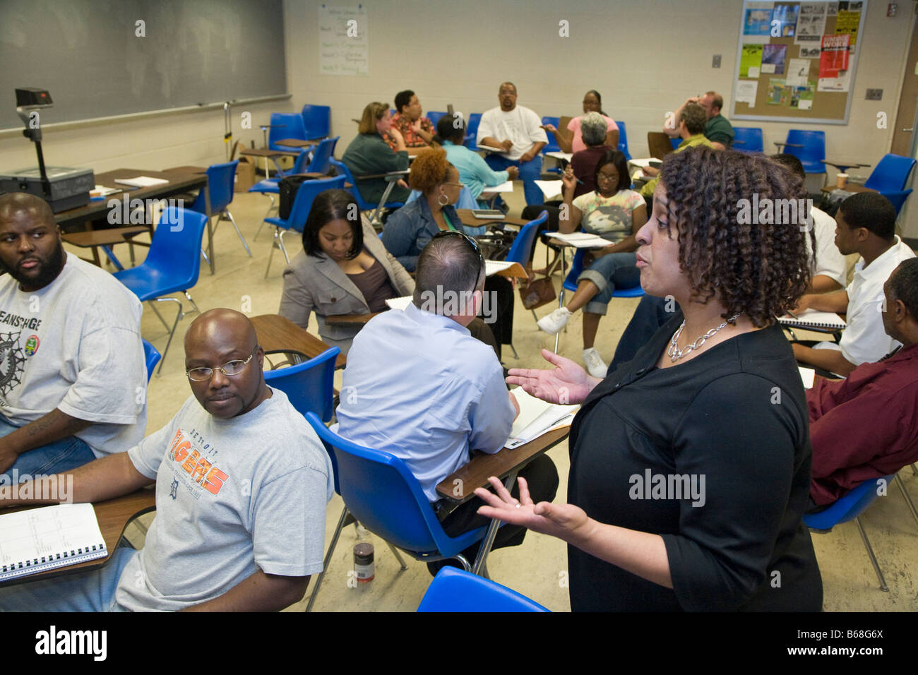 Adult re education class hi-res stock photography and images - Alamy