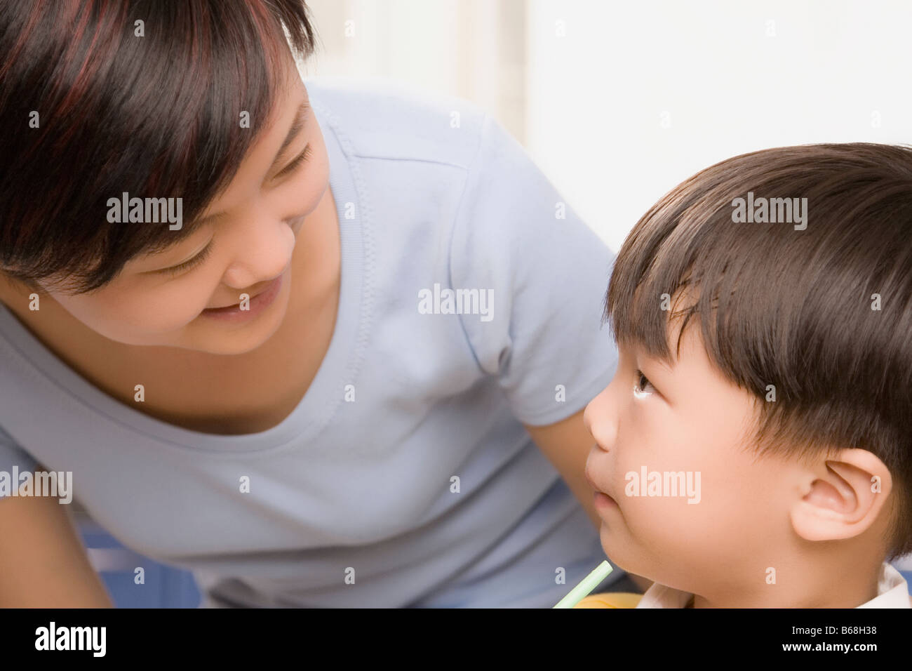 Asian mum speaking hi-res stock photography and images - Alamy