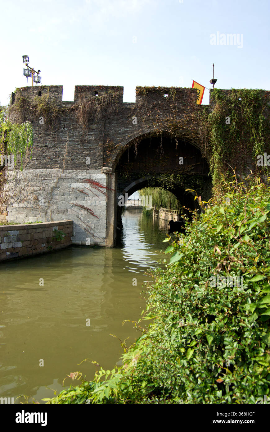 Ancient walled city hi-res stock photography and images - Alamy