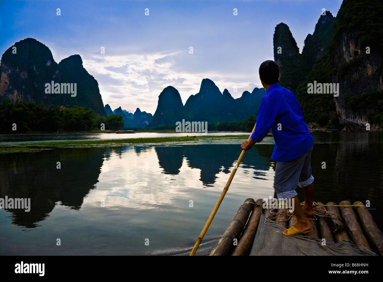 Wooden Raft High Resolution Stock Photography and Images - Alamy