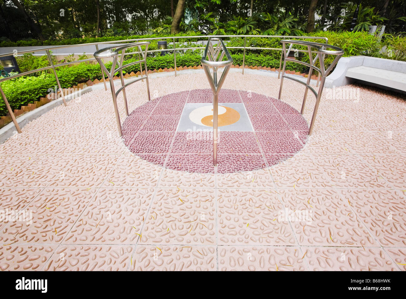 Ying yang symbol hi-res stock photography and images - Alamy