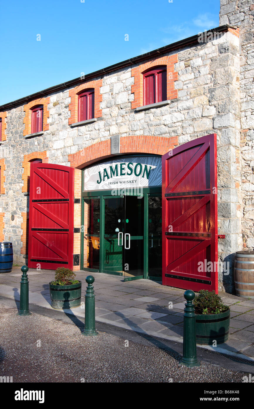 Jameson distillery midleton hi-res stock photography and images - Alamy
