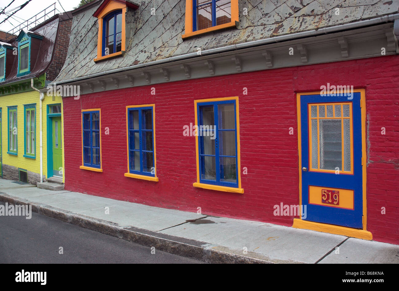 Coloured house hi-res stock photography and images - Alamy