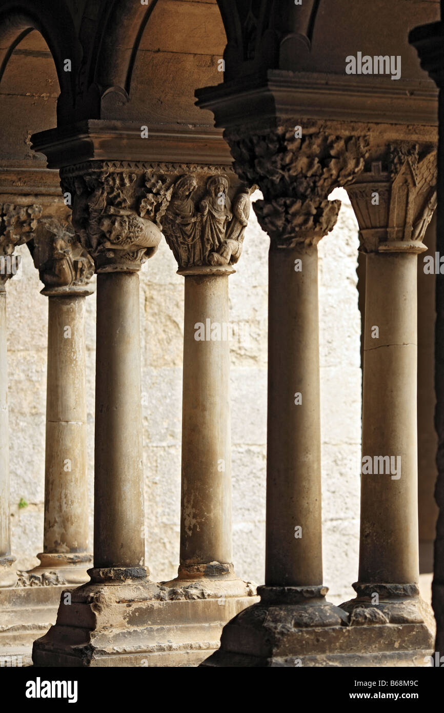 Stone romanesque sculpture cloister montmajour hi-res stock photography ...