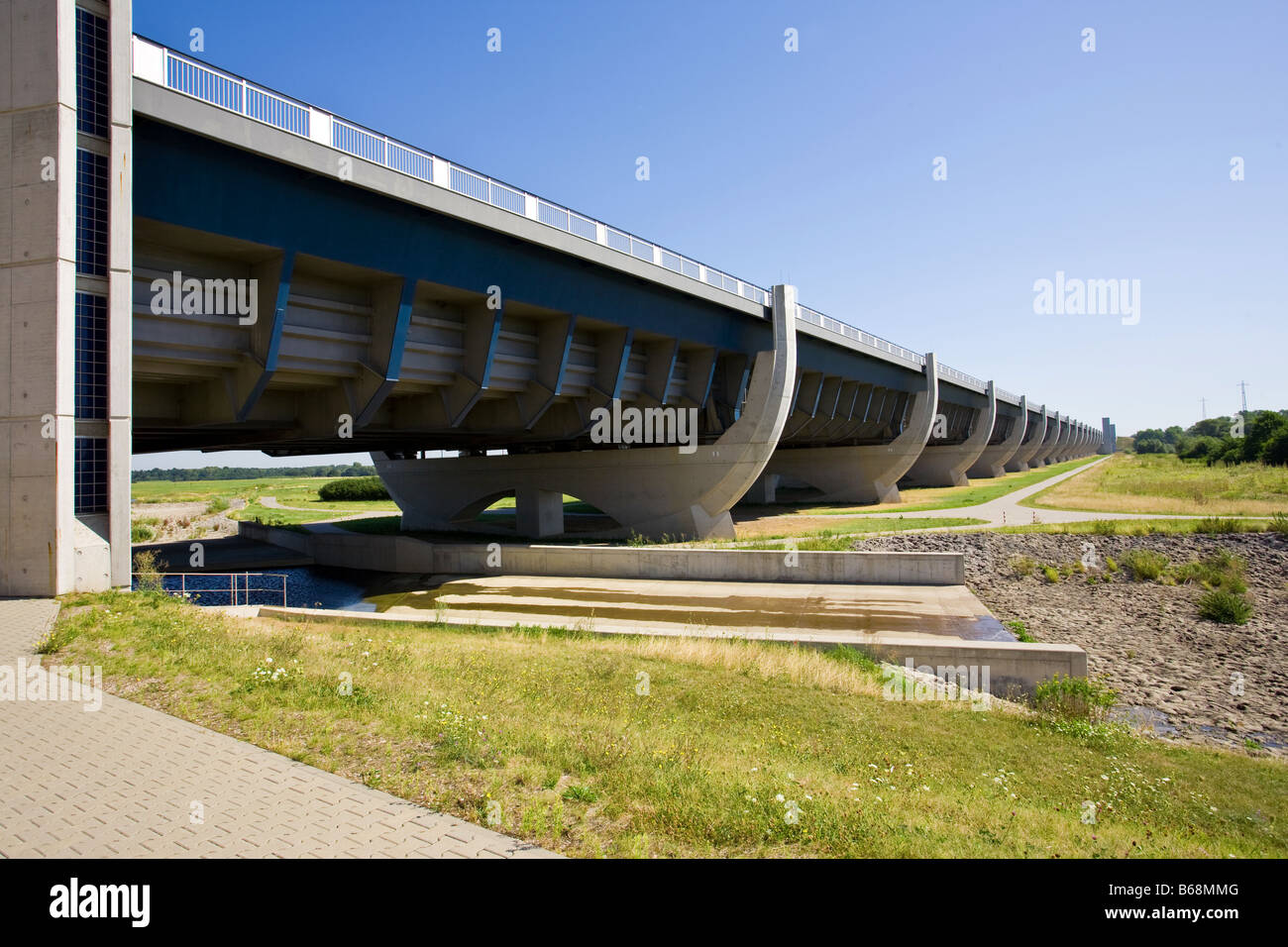 Mittellandkanal hi-res stock photography and images - Alamy