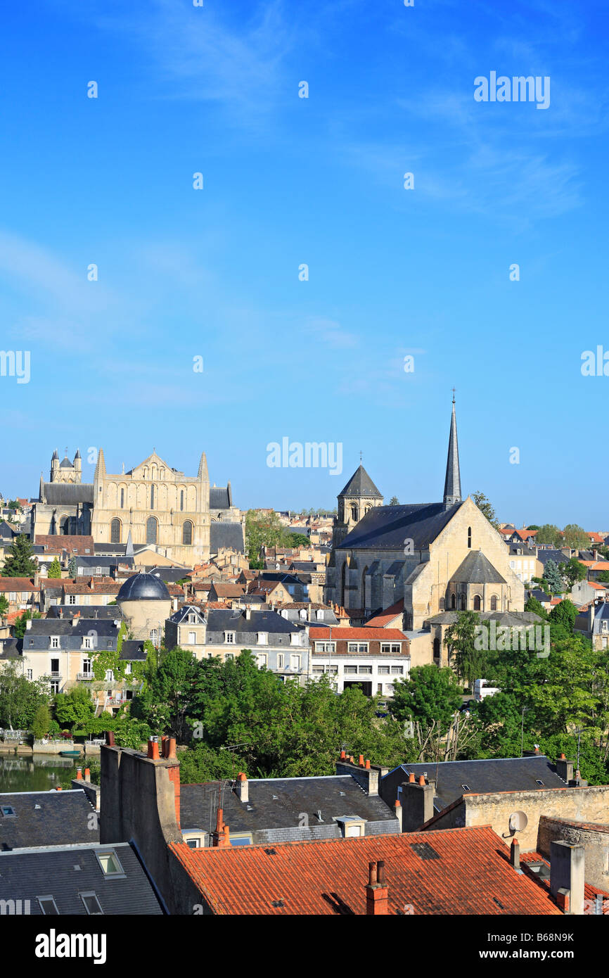 Poitiers hi-res stock photography and images - Alamy