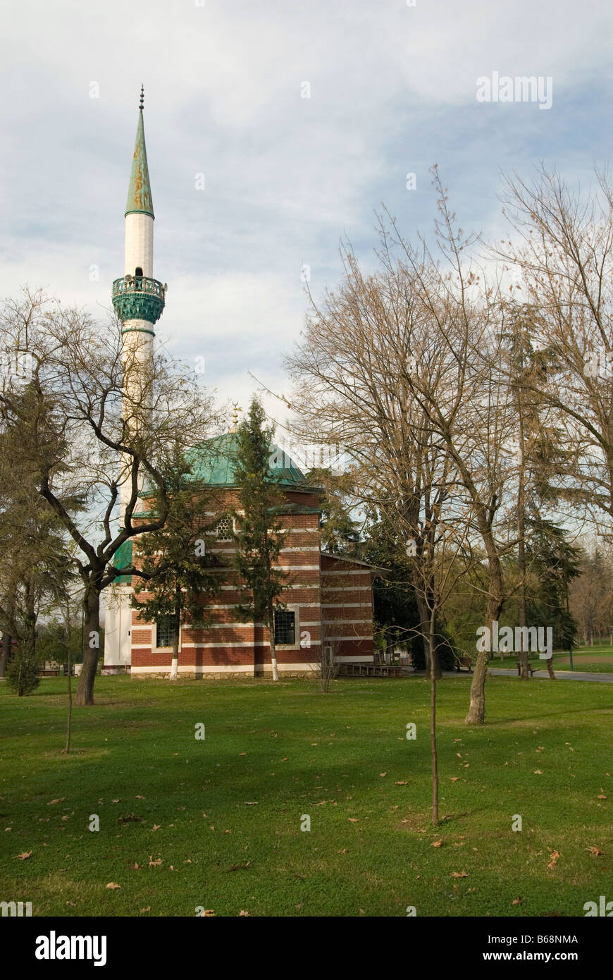 mosque at the green park Stock Photo - Alamy