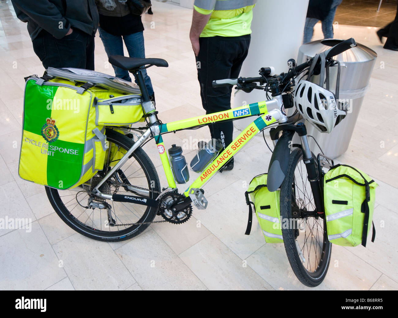 A paramedic from the London ambulance cycle response unit Stock Photo ...