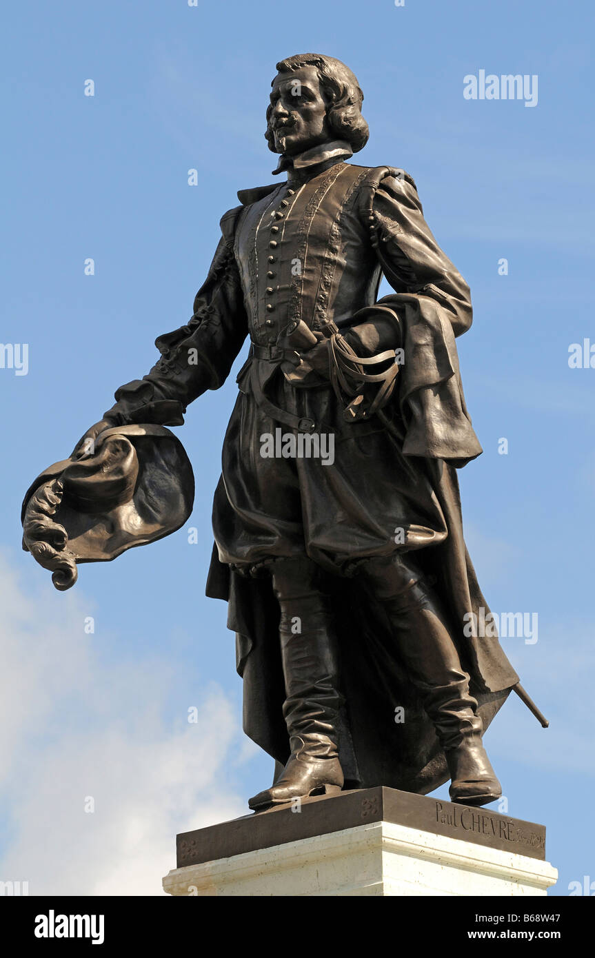 Samuel De Champlain Statue