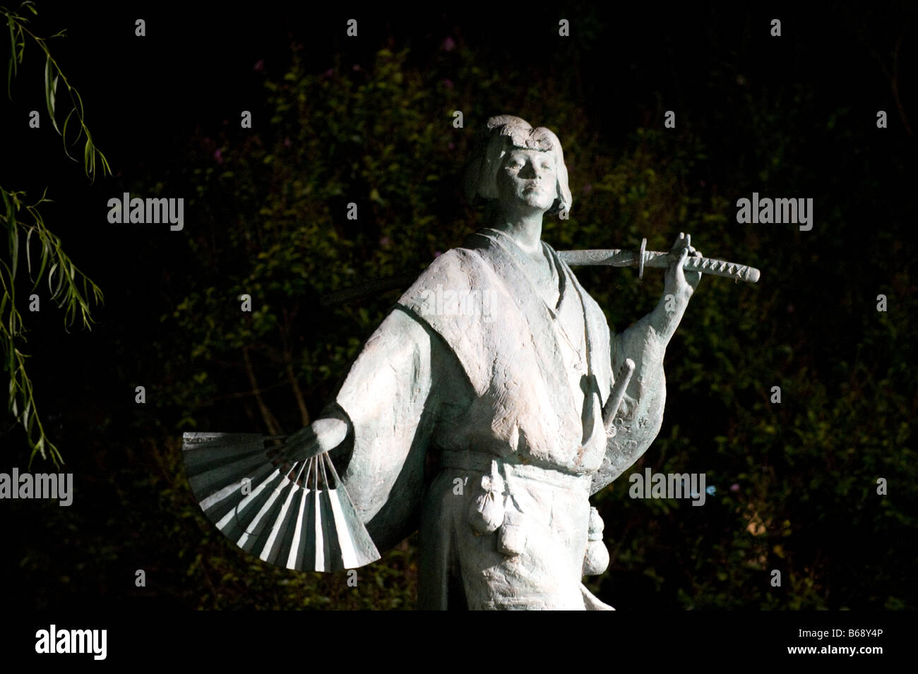 Izumo no Okuni statue on the banks of the Kamo River in Kyoto, Japan ...