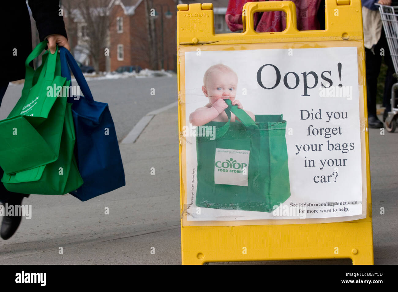 Bring sign hi-res stock photography and images - Alamy