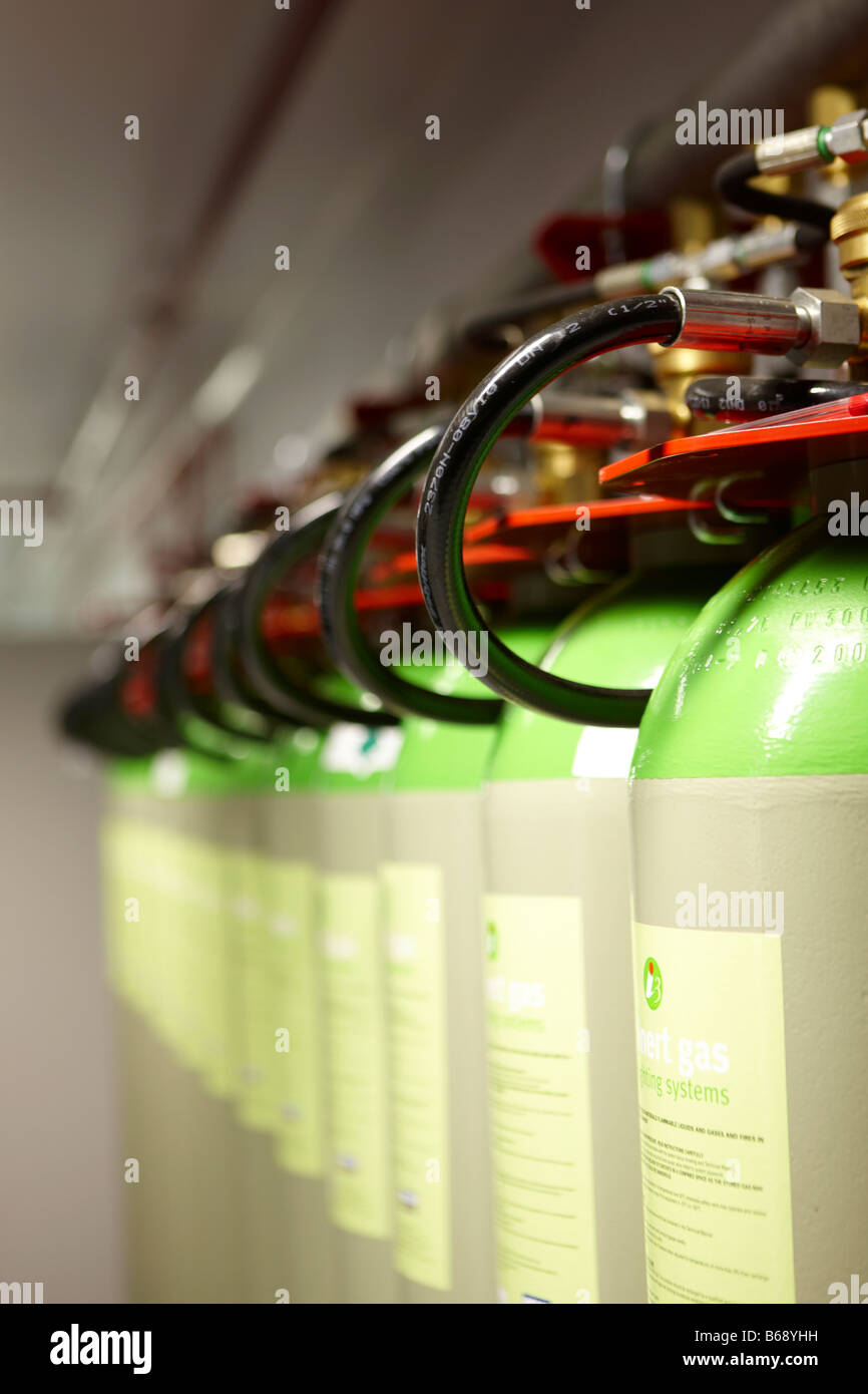 Oxygen bottle hi-res stock photography and images - Alamy