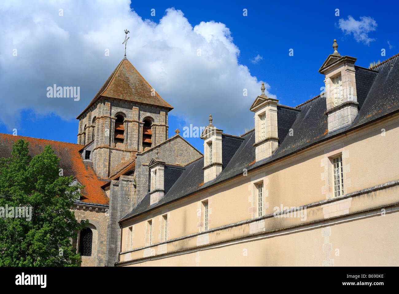 Saint savin sur gartempe hi-res stock photography and images - Alamy