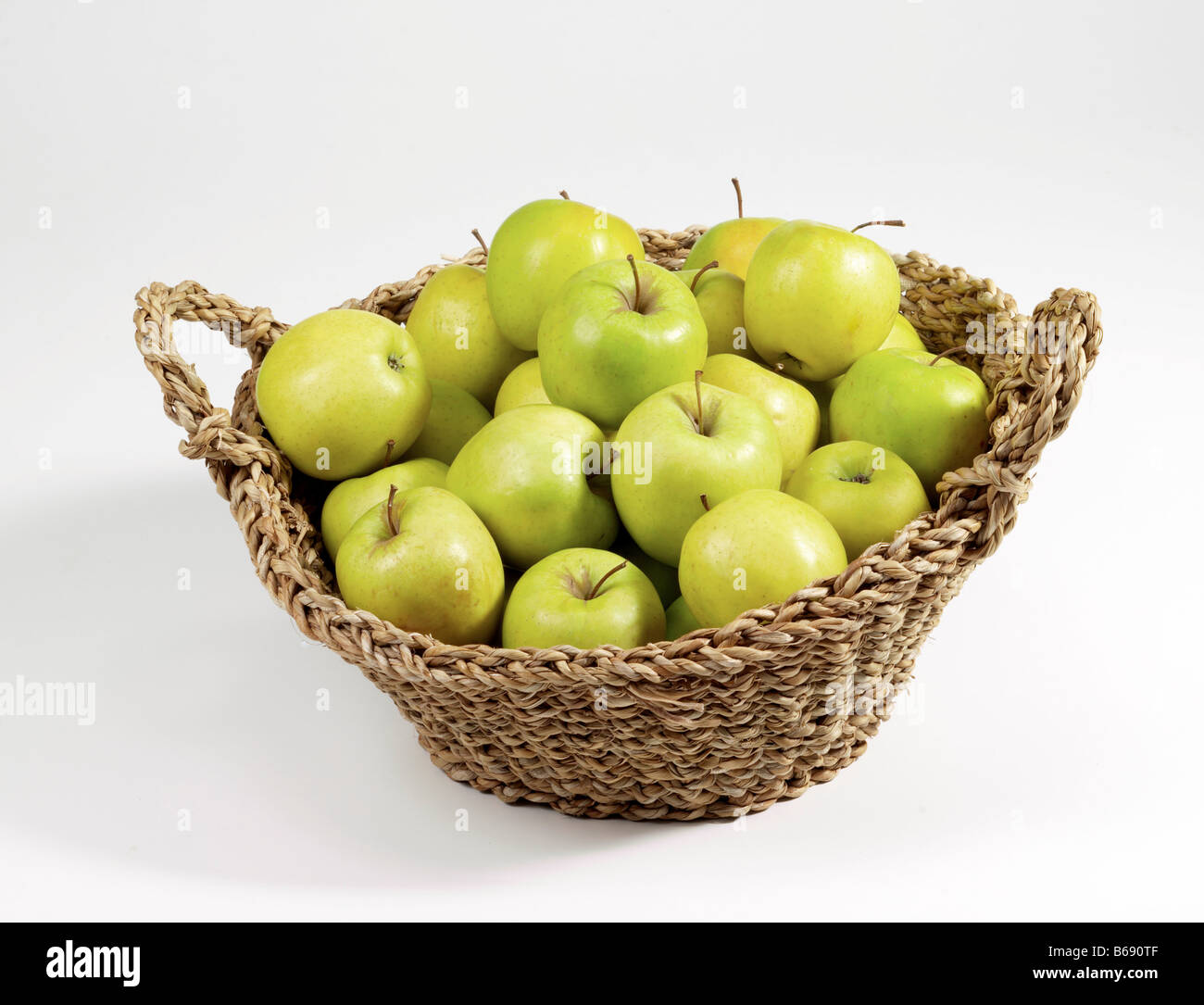 Golden delicious apples nobody hi-res stock photography and images - Alamy