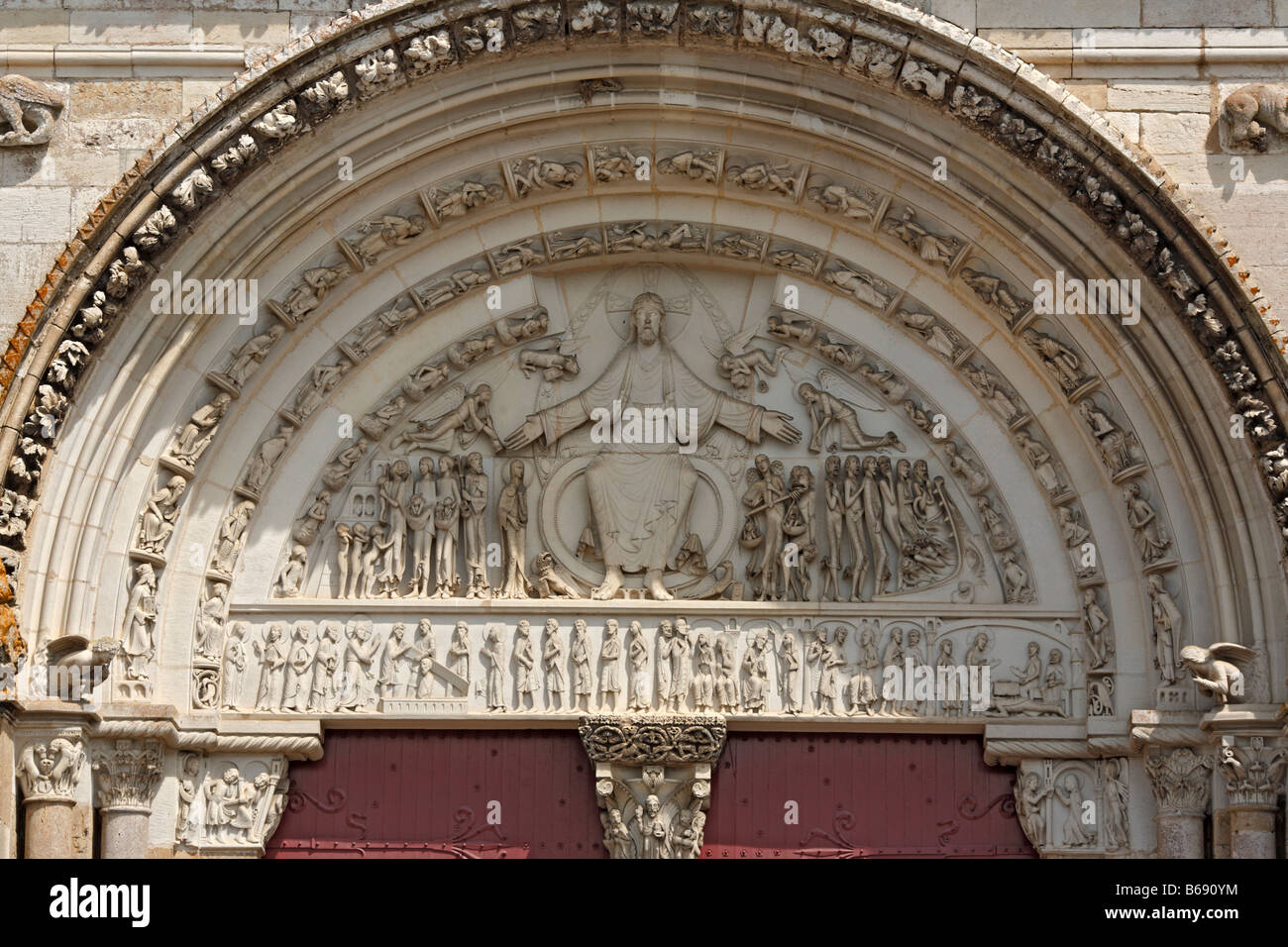 Church Sainte Marie Madeleine (Basilica of St. Magdalene), Vezelay ...