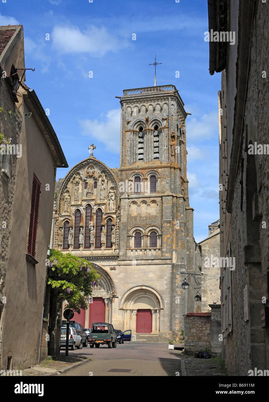 Church Sainte Marie Madeleine (Basilica of St. Magdalene), Vezelay ...