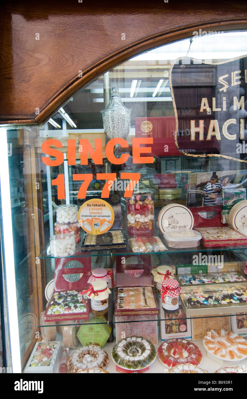 Istanbul turkey turkish delight display hi-res stock photography and ...
