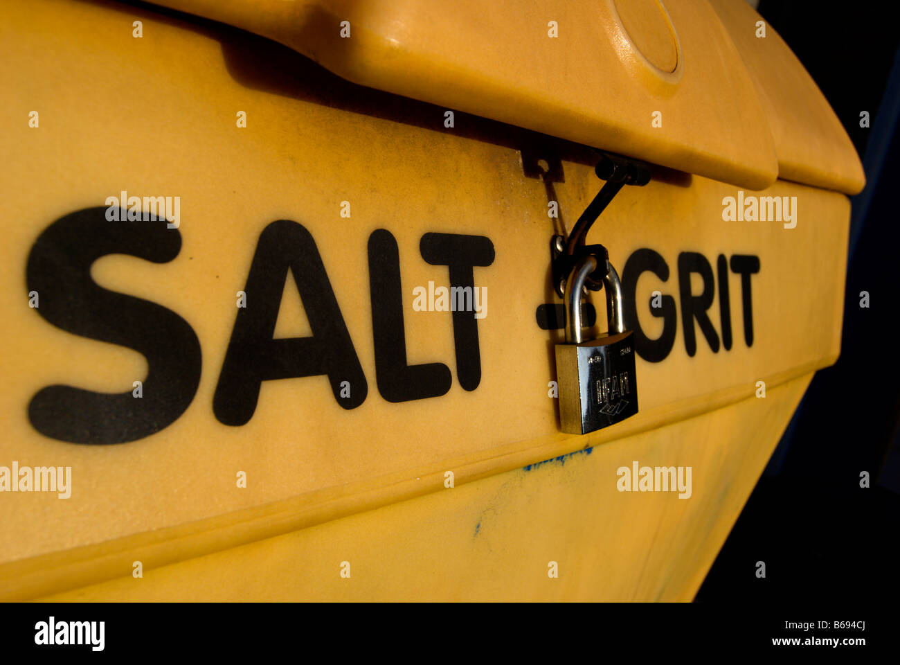 Grit container hi-res stock photography and images - Alamy
