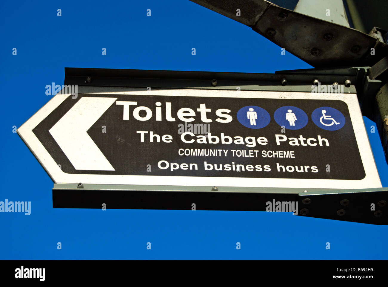 English restroom sign hi-res stock photography and images - Alamy