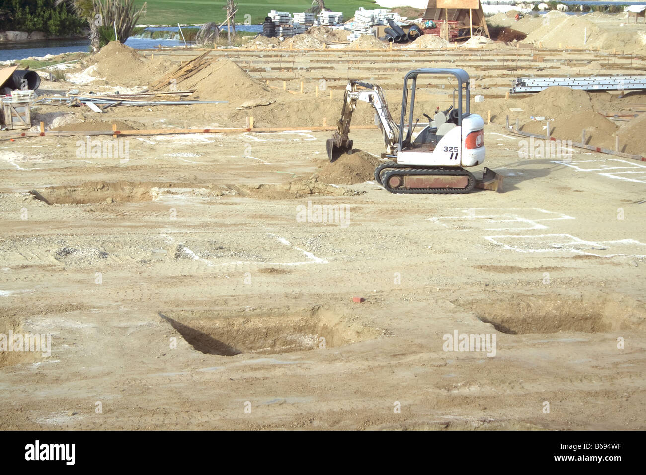 Bobcat compact excavator hi-res stock photography and images - Alamy