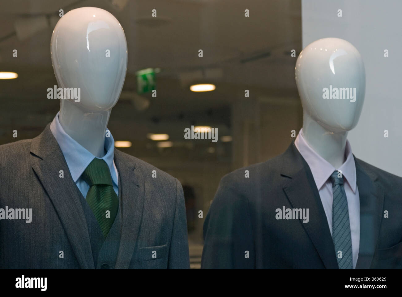 Plastic clothing dummies mannequin dummy hi-res stock photography and ...