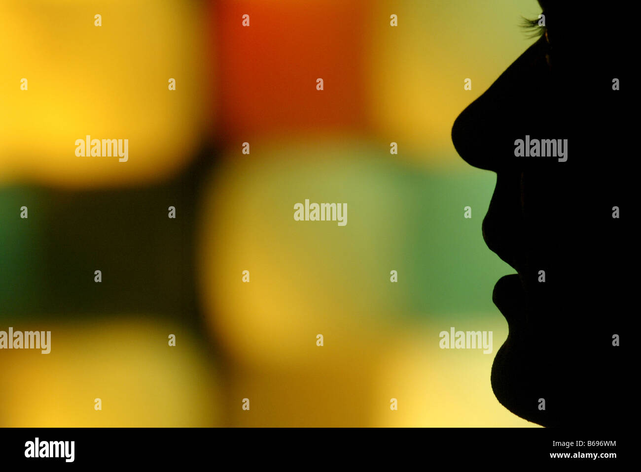 Face to face silhouette hi-res stock photography and images - Alamy