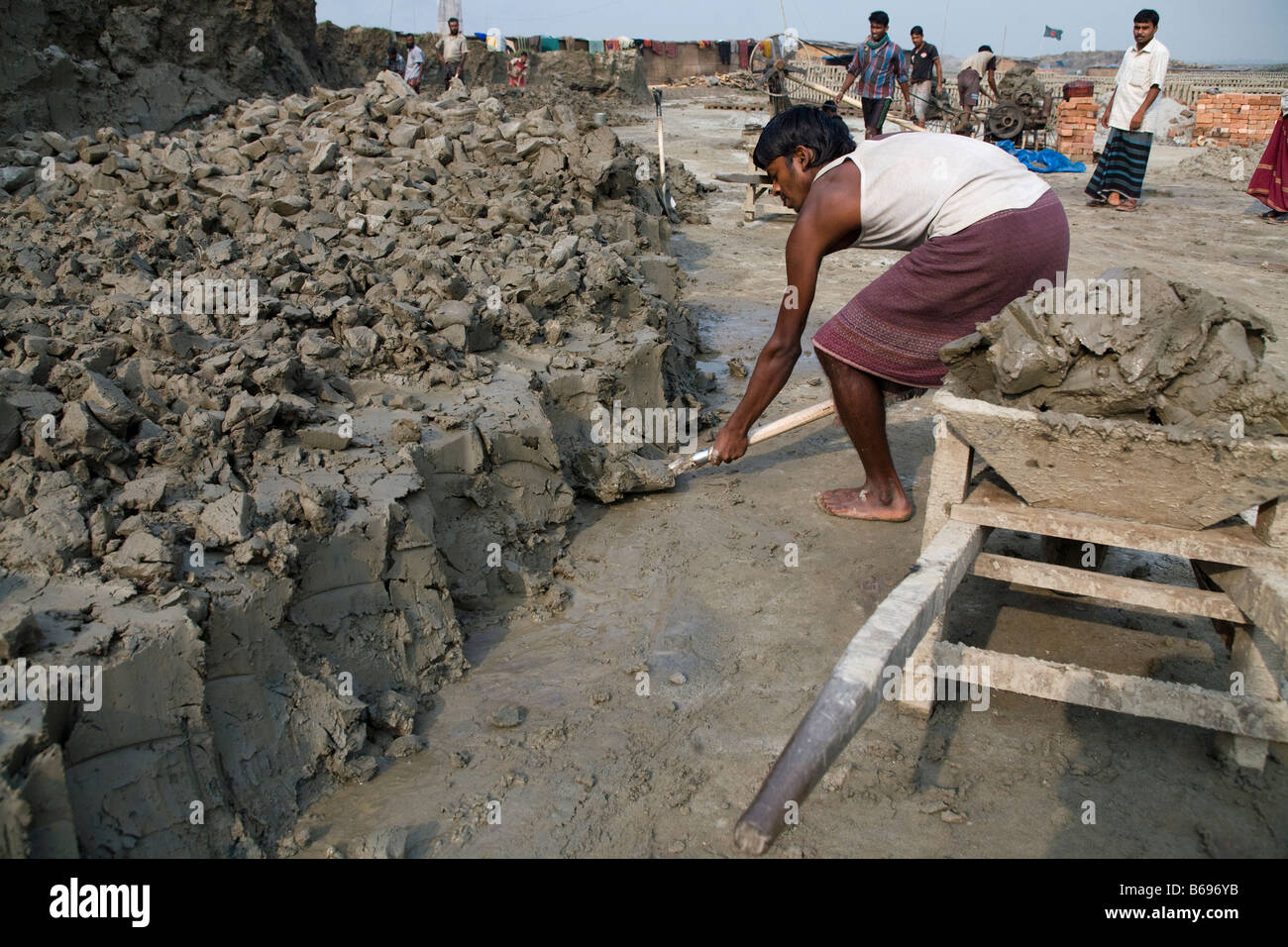 A brickfield in Bangladesh Stock Photo - Alamy