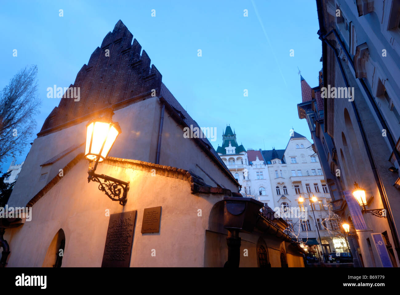 Old New Synagogue Staronova Synagoga at night Jewish Quarter Prague ...