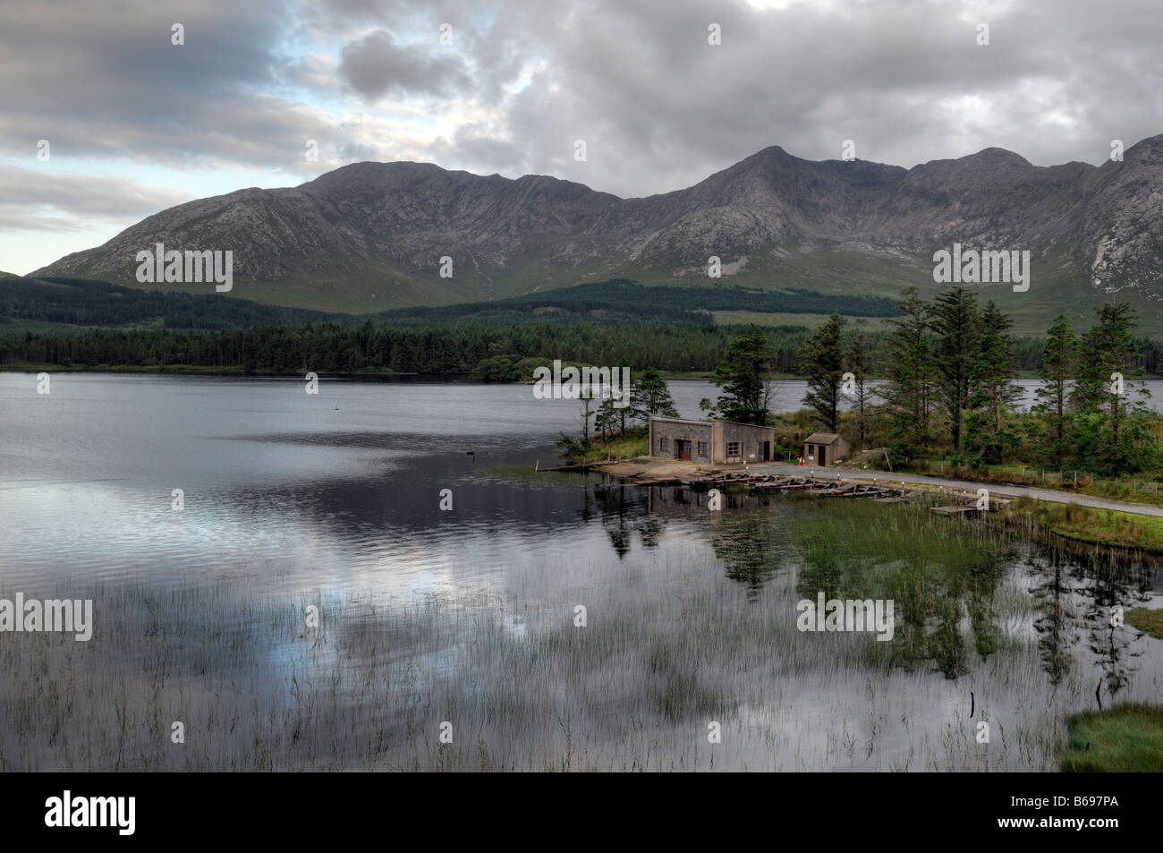 Connemara, Lough Inagh lake in the Inagh Valley Mirror like reflection ...