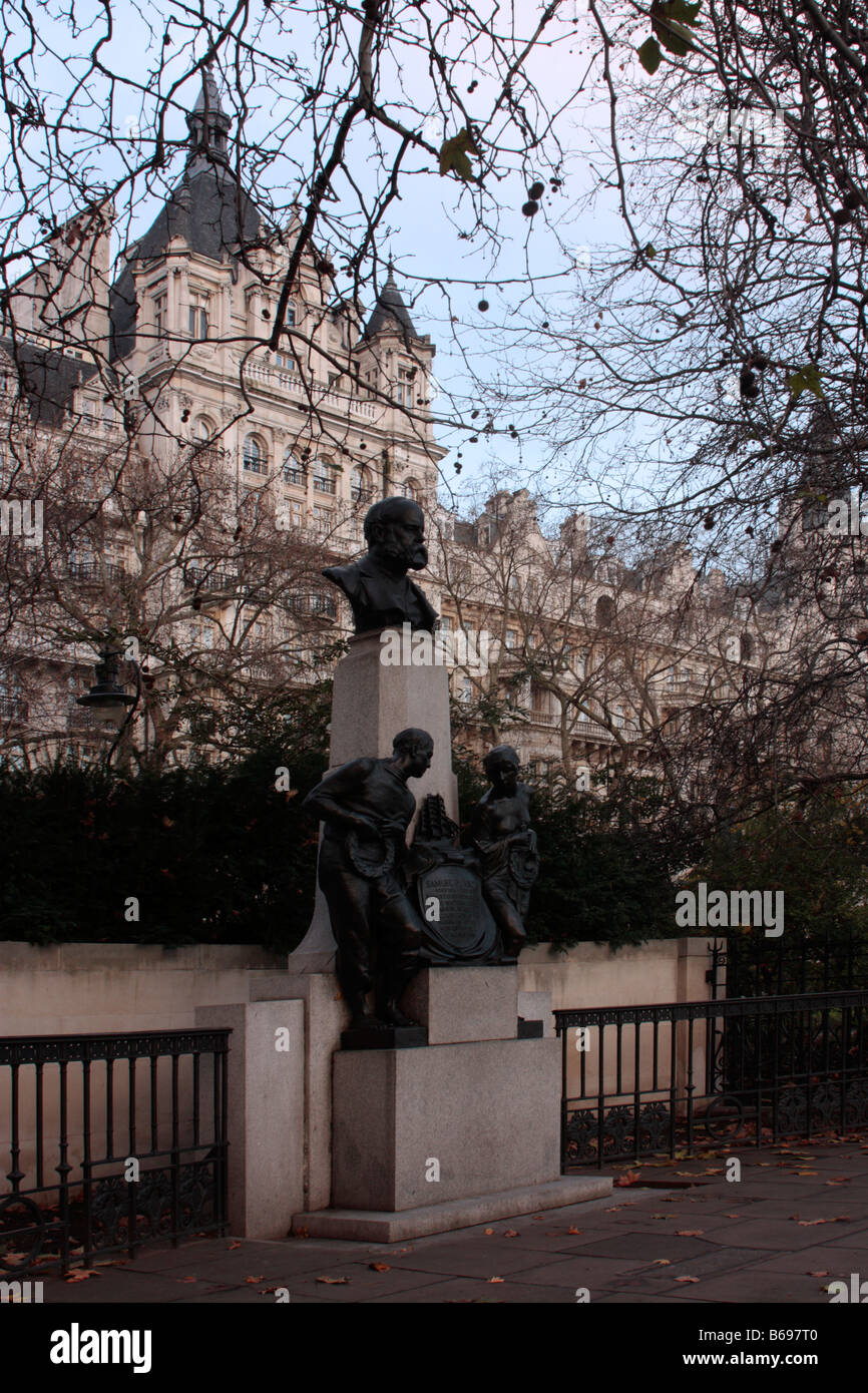 Statue Memorial London Bust High Resolution Stock Photography and ...