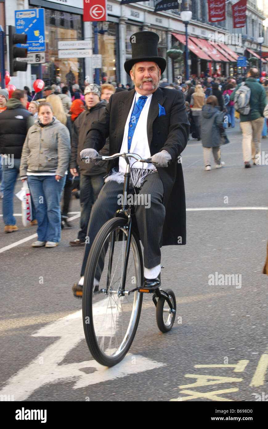 Victorian Penny Farthing bicycle Gentleman Stock Photo - Alamy