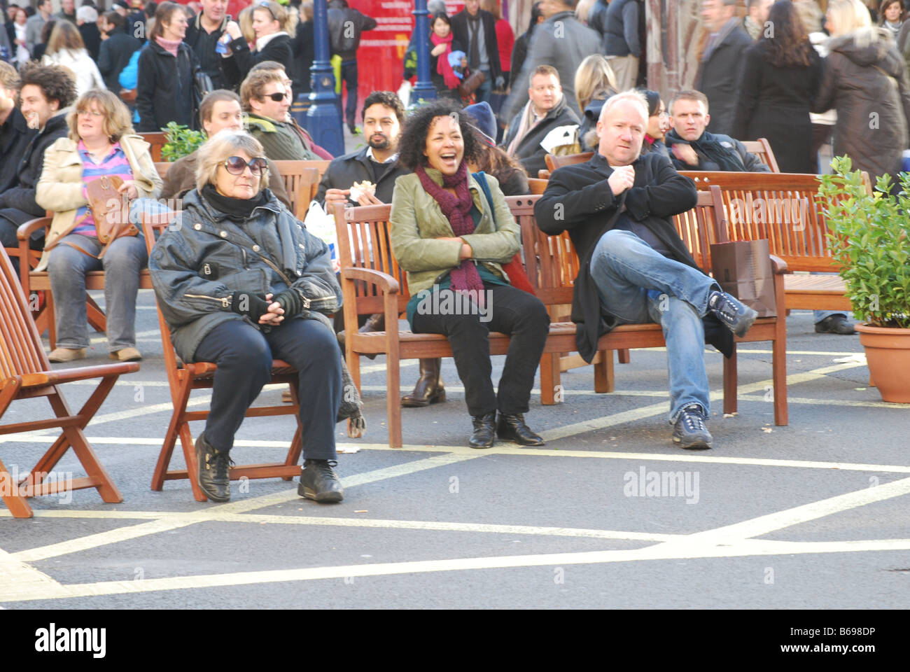 Yellow box junction hi-res stock photography and images - Alamy