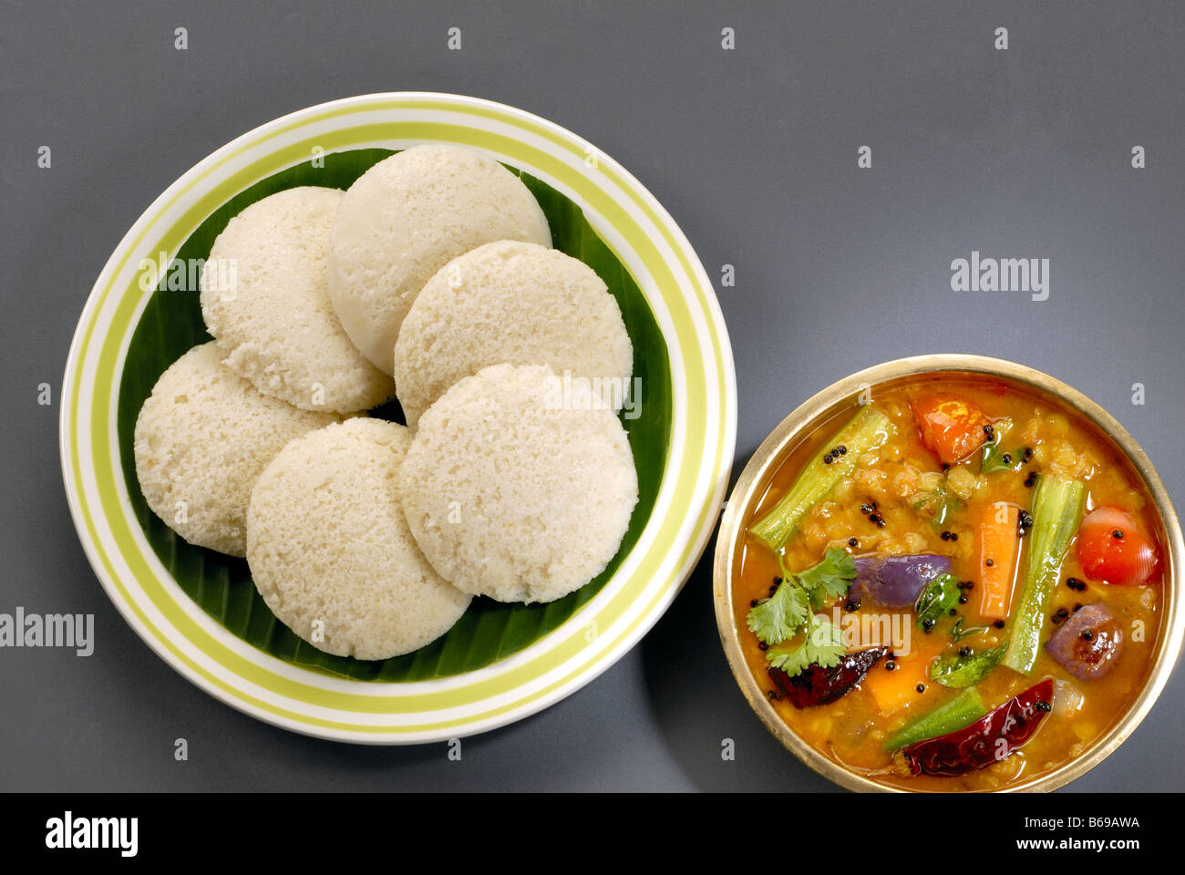 Idli sambar hi-res stock photography and images - Alamy