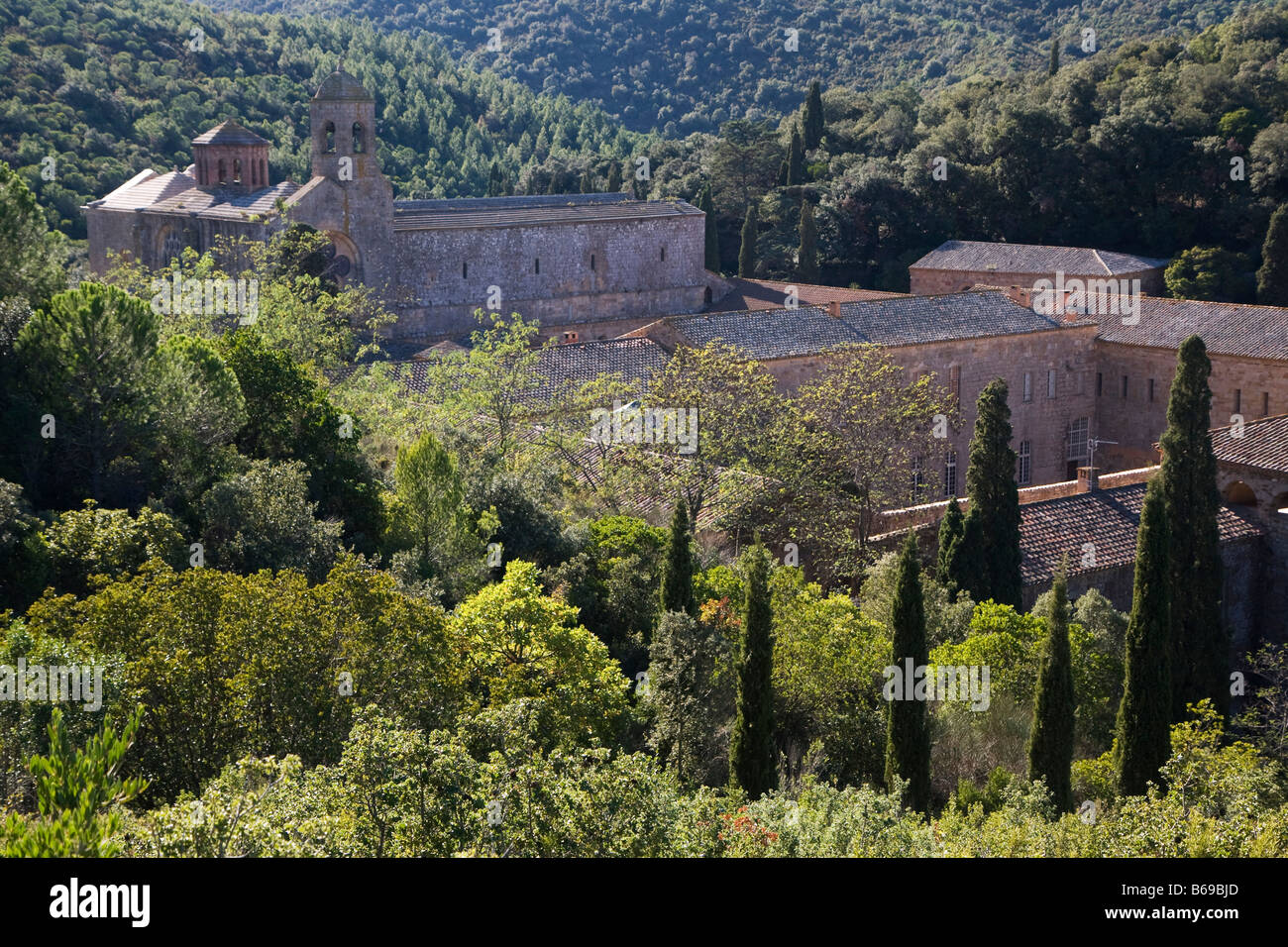Fontfroide abbey hi-res stock photography and images - Alamy