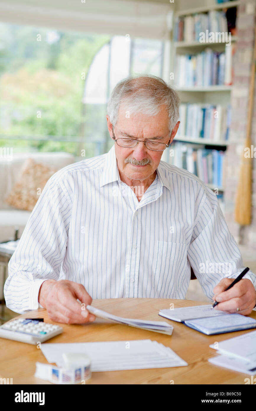 Budget process hi-res stock photography and images - Alamy