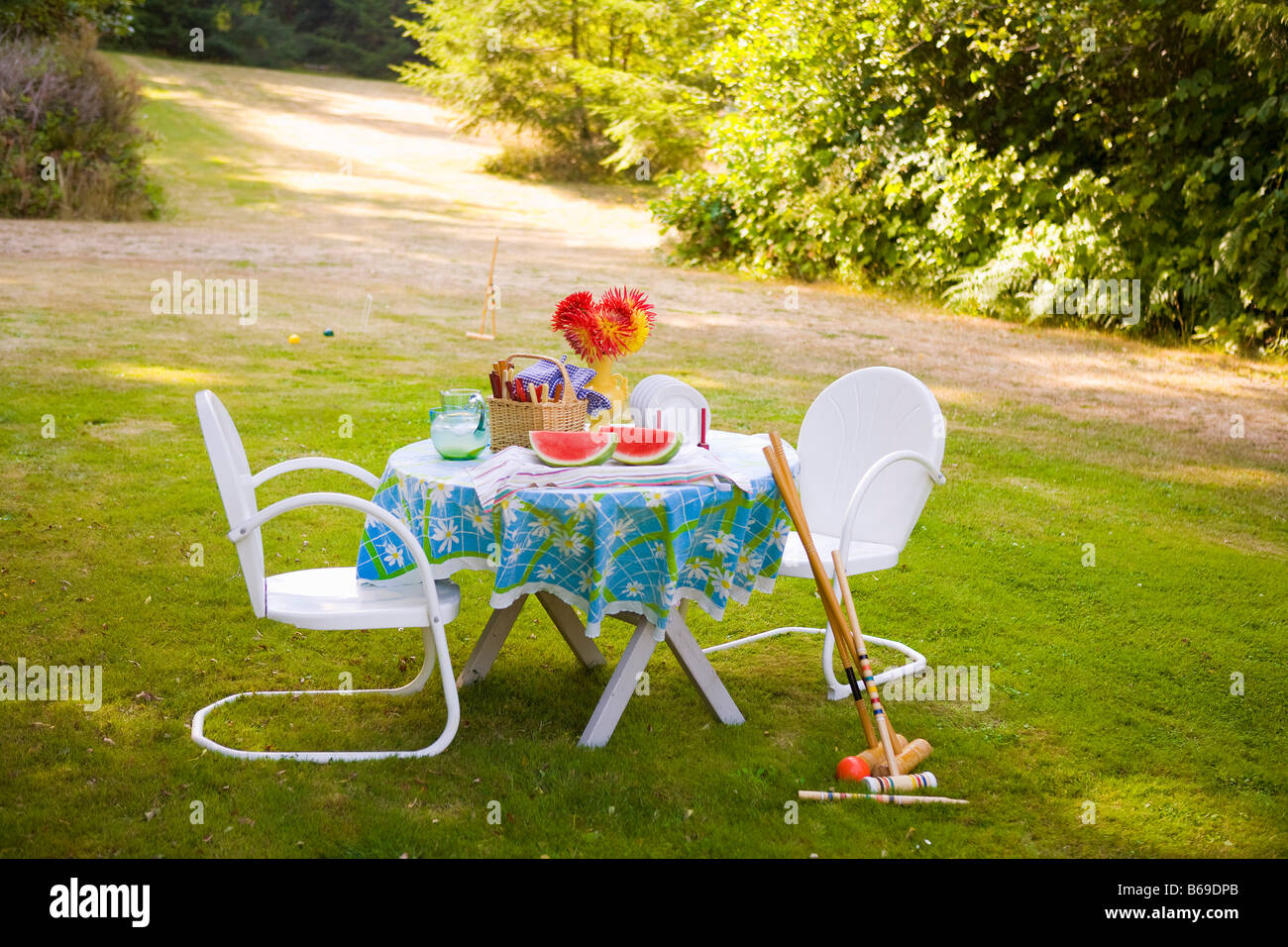 Mallet vase hi-res stock photography and images - Alamy