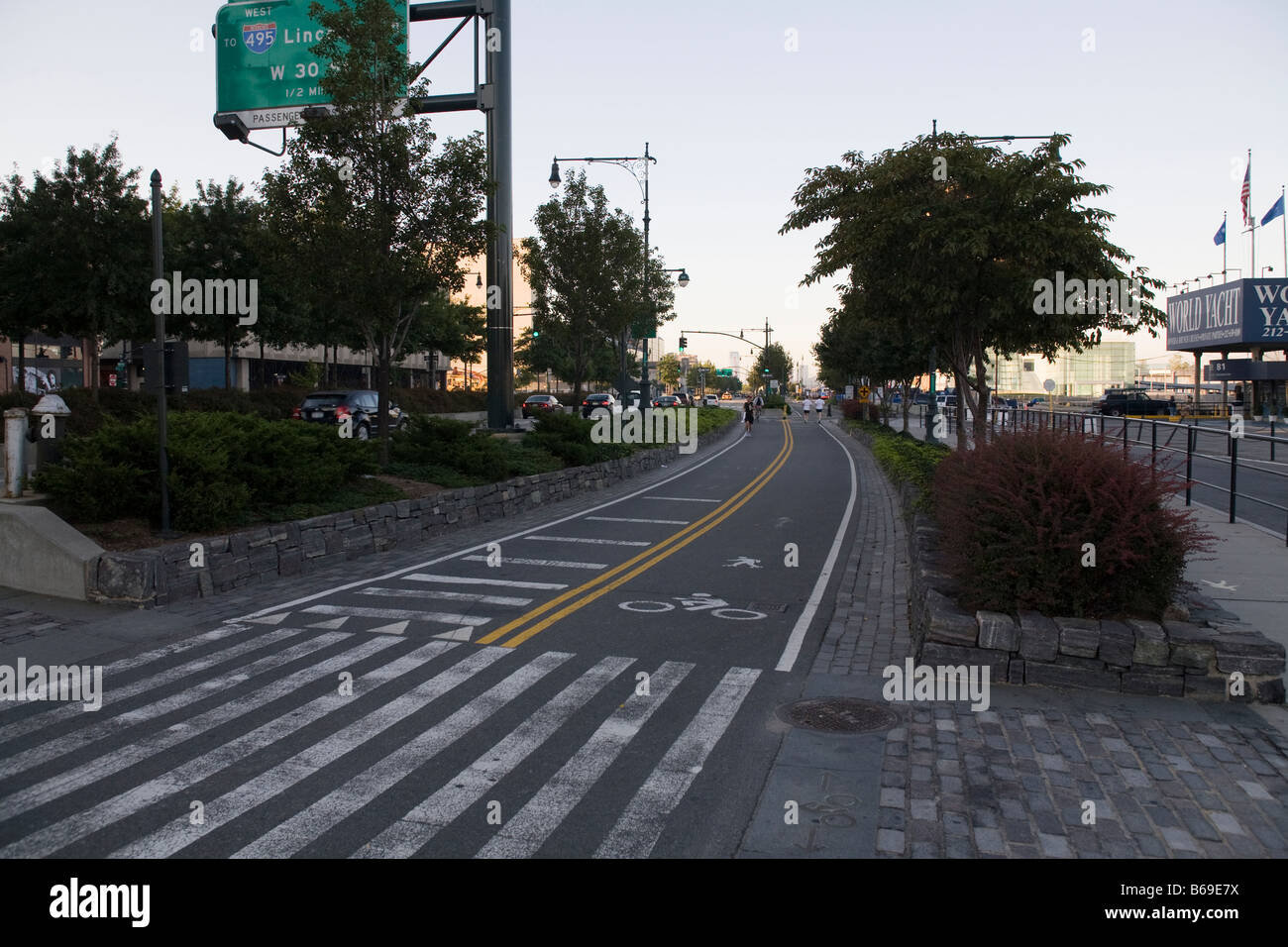 Recreation outside hi-res stock photography and images - Alamy