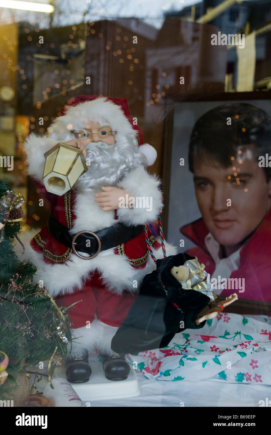 Elvis christmas hi-res stock photography and images - Alamy