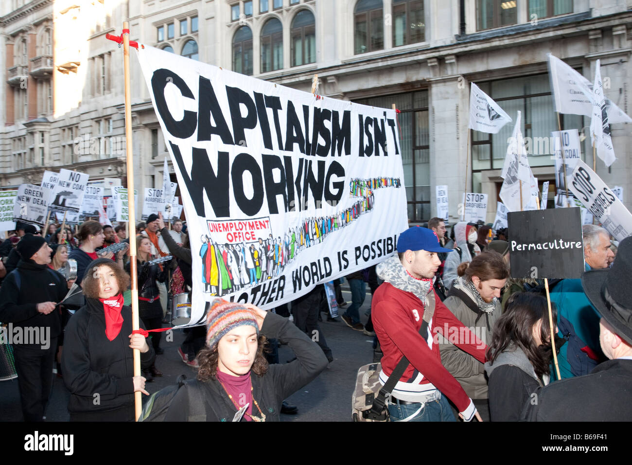 Capitalism isn't working hi-res stock photography and images - Alamy