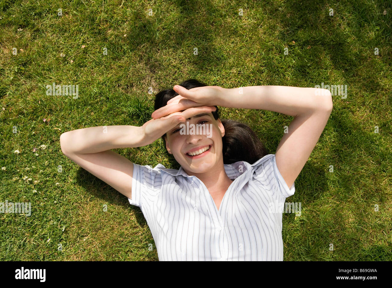 Shielding Eyes Stock Photos & Shielding Eyes Stock Images - Alamy