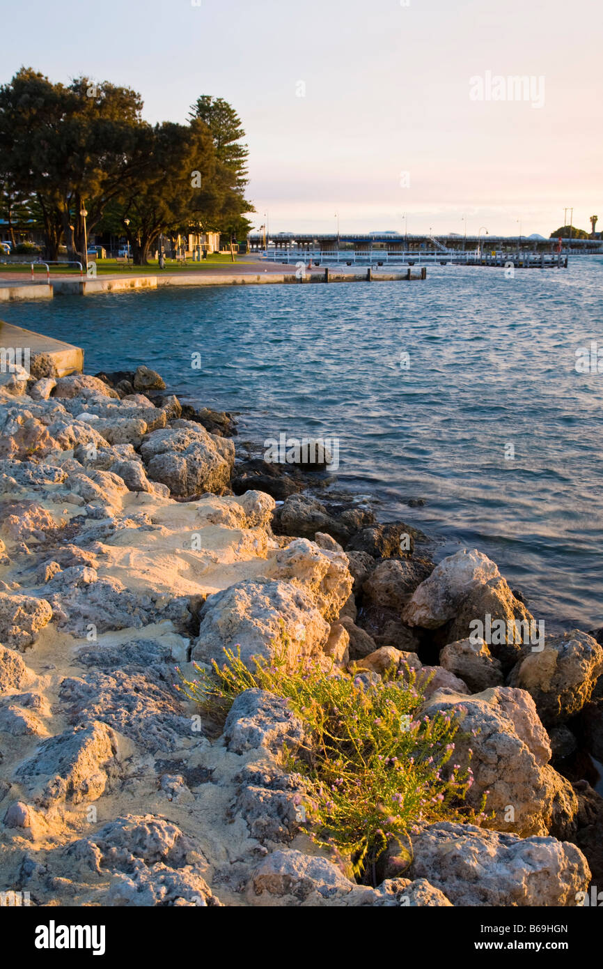 Rocks in evening light next to the Peel Inlet Mandurah Stock Photo - Alamy