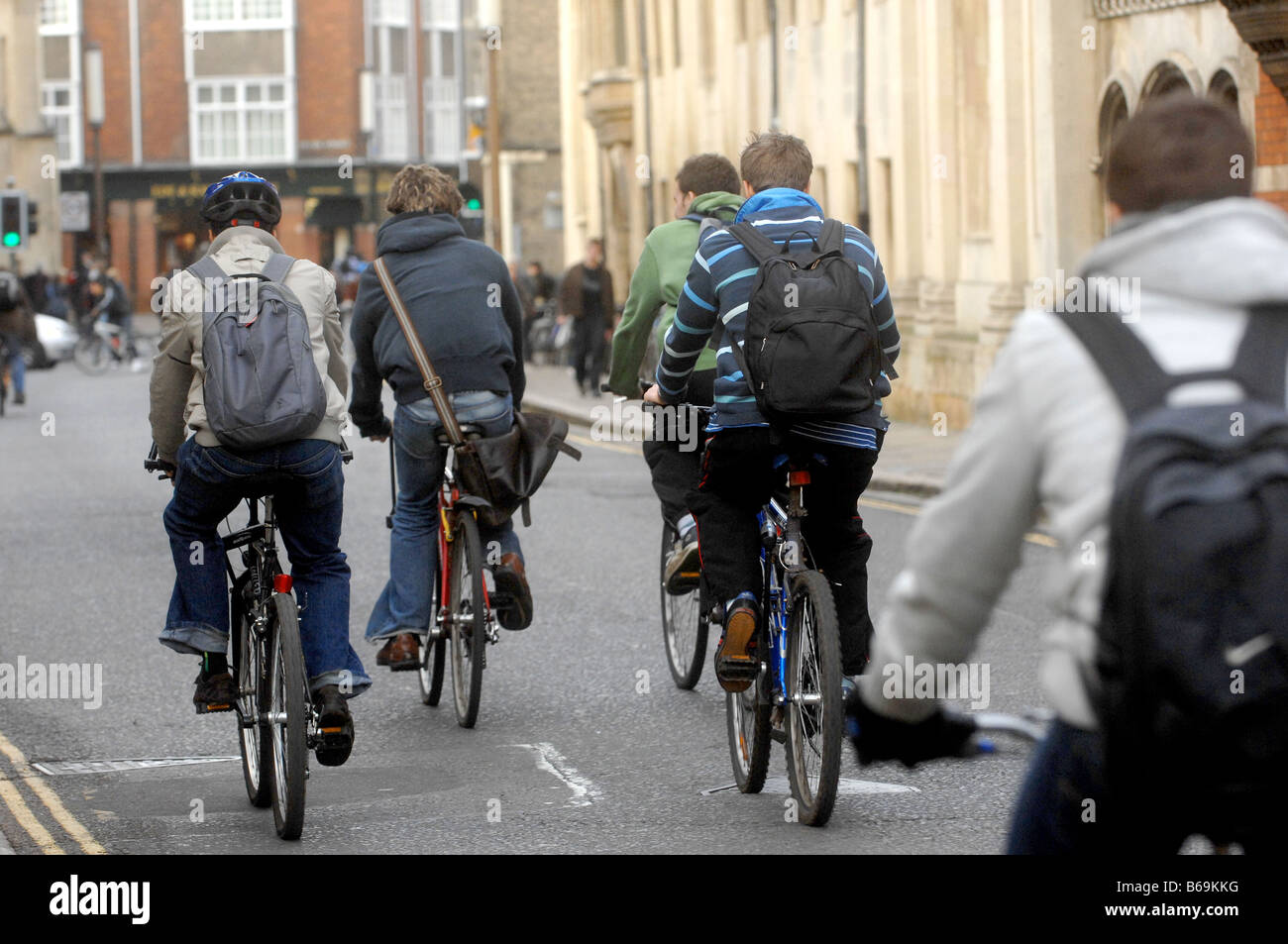 students cycling university Stock Photo - Alamy