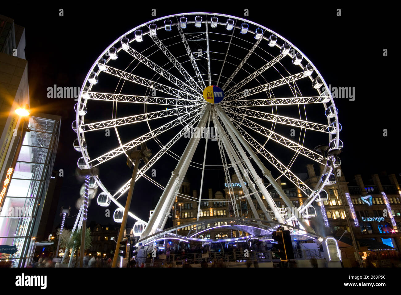 Manchester at night with the wheel hi-res stock photography and images ...