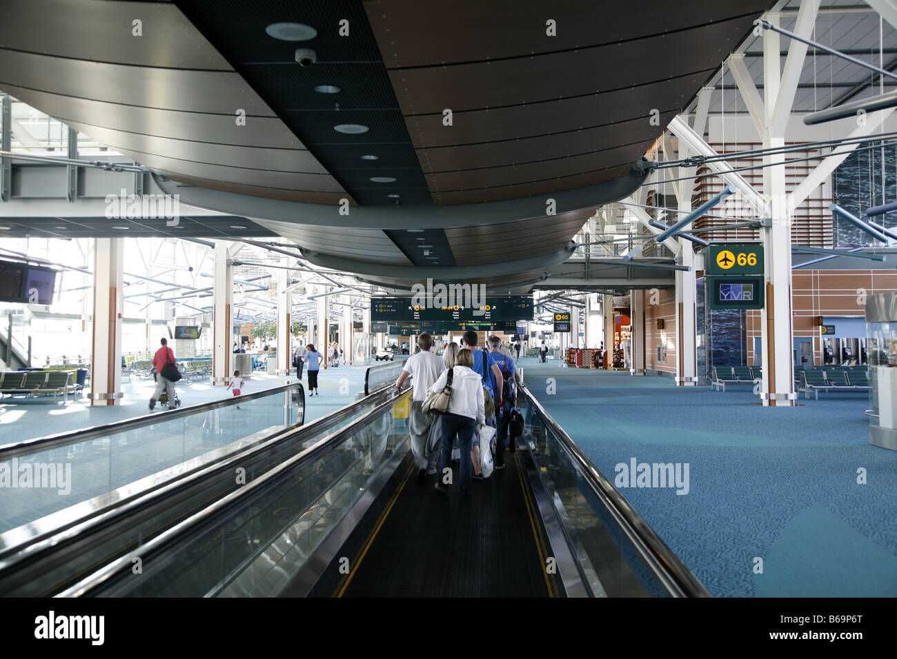 Vancouver airport inside hi-res stock photography and images - Alamy