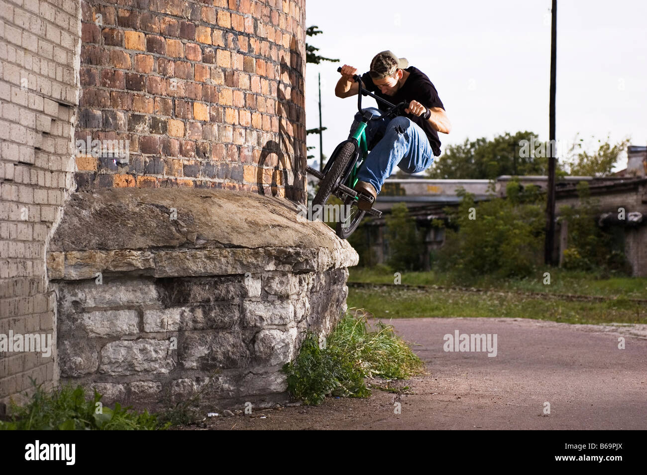 BMX'er doing wallride Stock Photo - Alamy