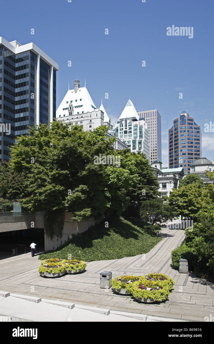 Robson plaza hi-res stock photography and images - Alamy