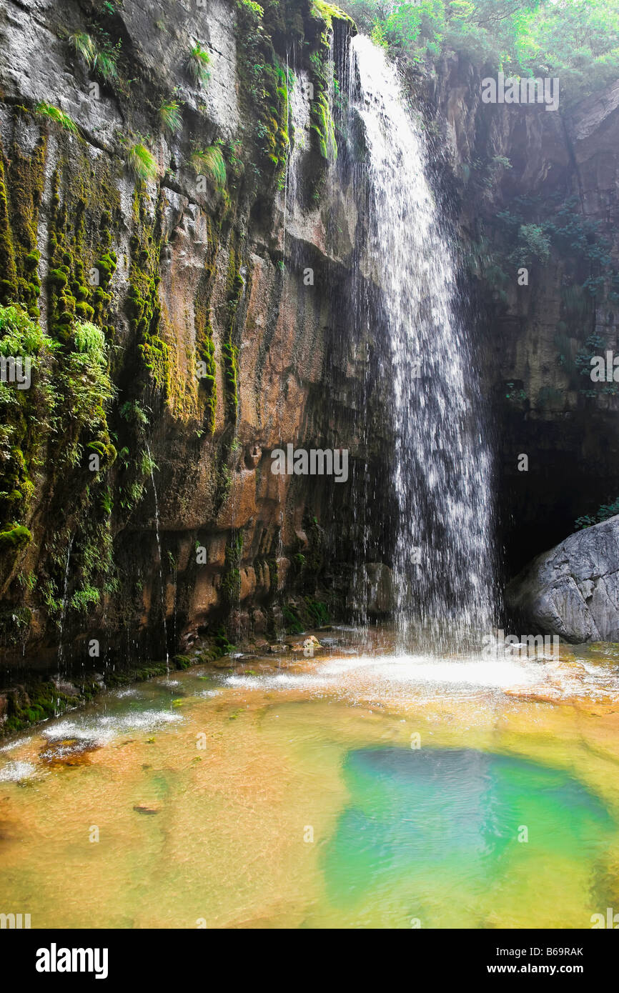 Yuntai waterfall hi-res stock photography and images - Alamy