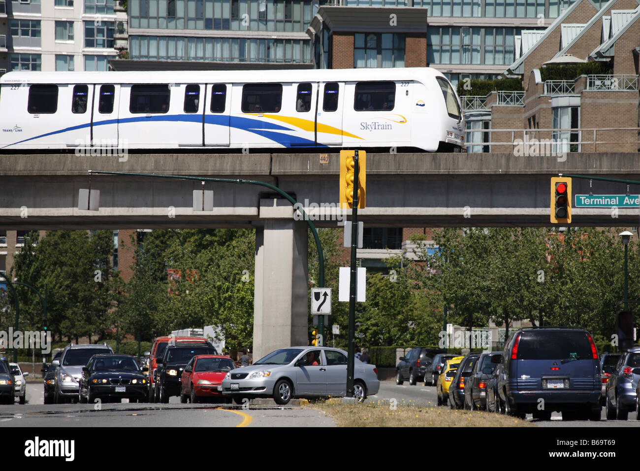 Vancouver sky train hi-res stock photography and images - Alamy