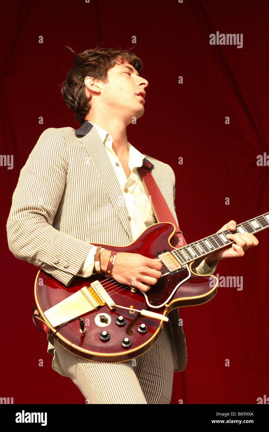 Mark ronson hi-res stock photography and images - Alamy