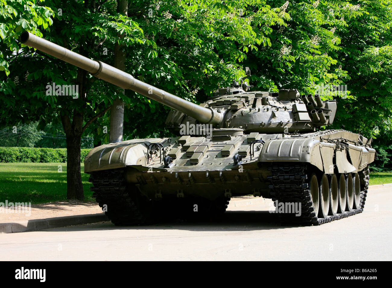 Rotating tank hi-res stock photography and images - Alamy